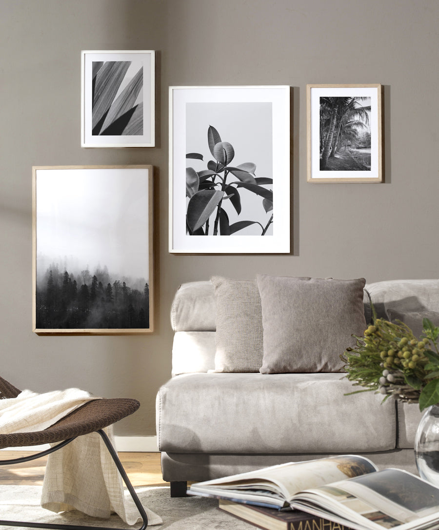 Cuadro de un bosque con niebla - Láminas decorativas de paisajes – Artesta
